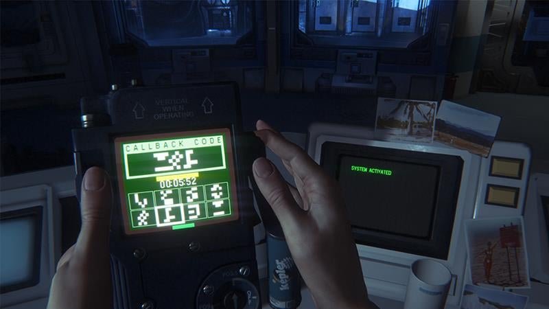 Alien: Isolation screens show dead androids, new gadget & more | VG247