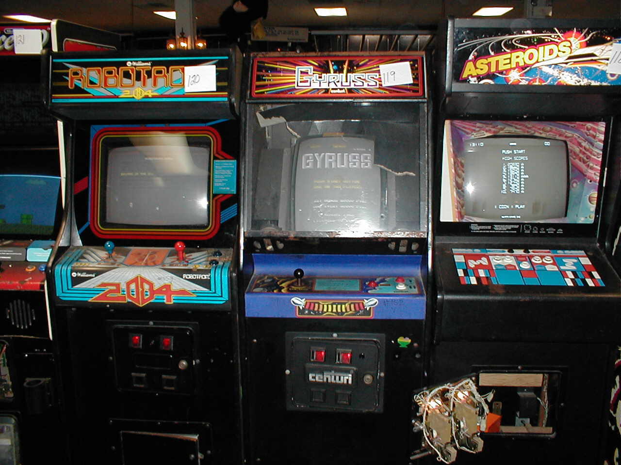 Build Your Own Miniature Asteroids Arcade Cabinet | VG247