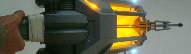 Half-Life 2 gravity gun replica launching next year | VG247