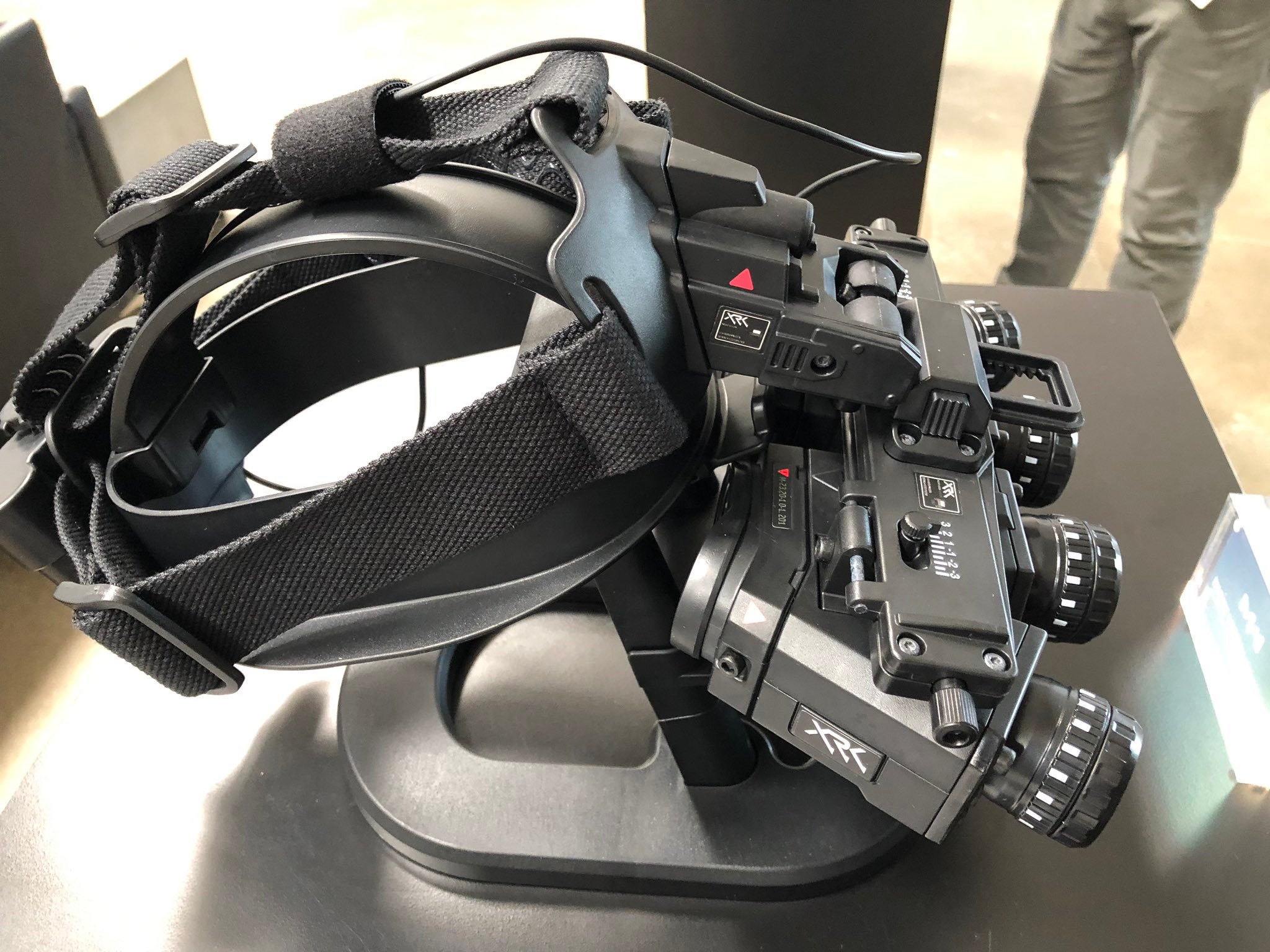 Call of Duty: Modern Warfare Dark Edition comes with night vision ...